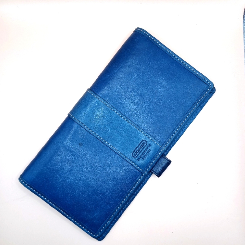 Coach Blue Leather Checkbook Holder - Gem